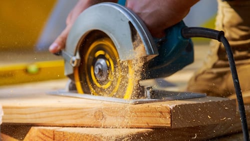 30 Circular Saw Safety Tips for Contractors